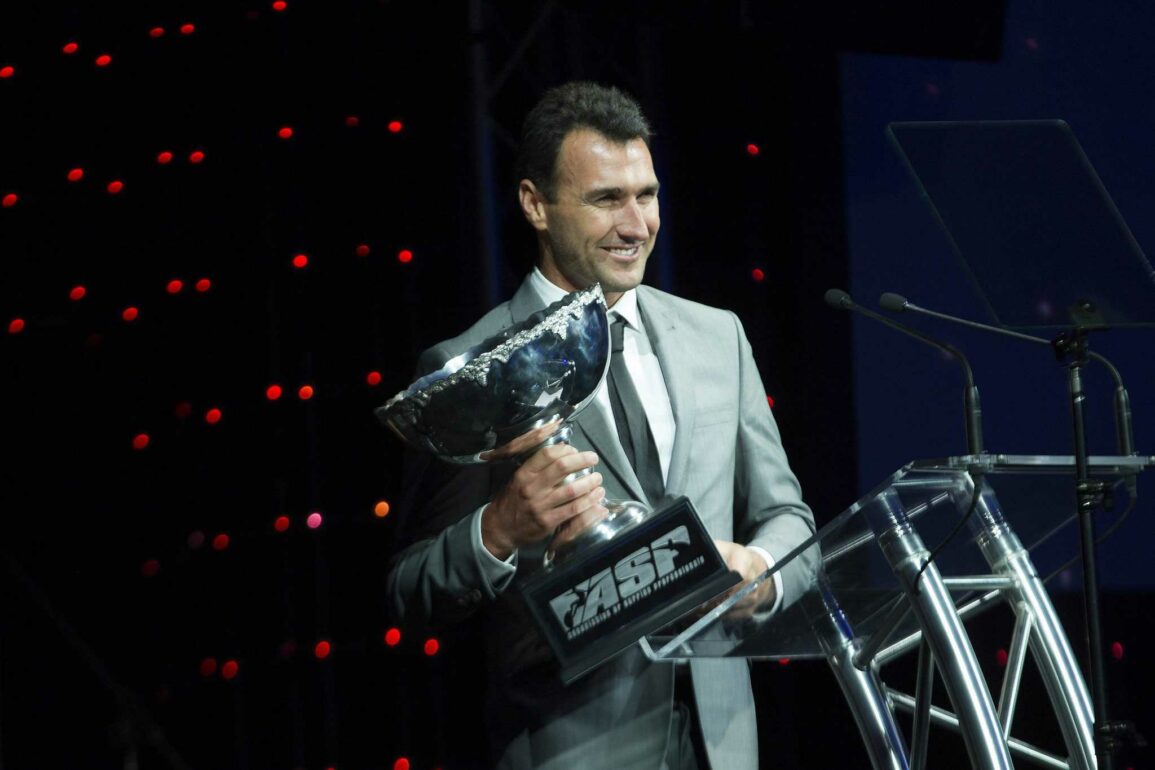 Joel Parkinson Announces Retirement from Championship Tour - Gold Coast ...