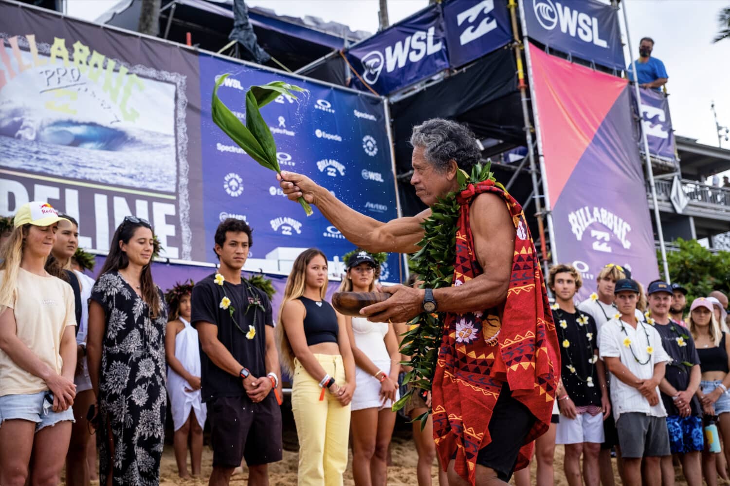 The 2022 WSL Championship is underway at Pipeline