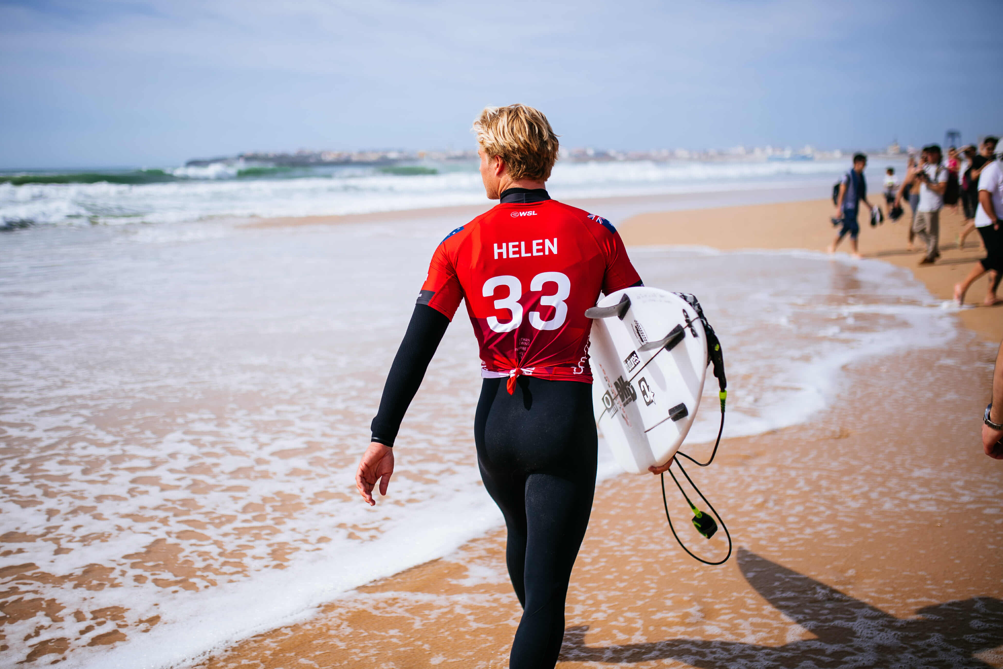 Ethan Ewing & Tyler Wright take out the 60th Bells Beach Title - Gold ...